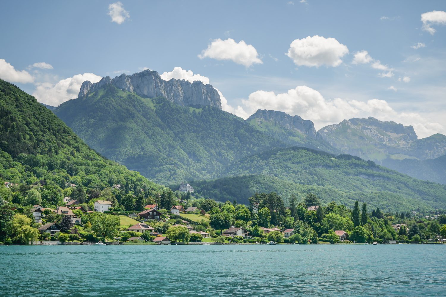 Découverte d'Annecy, "la mer à la montagne" • Trekking et Voyage
